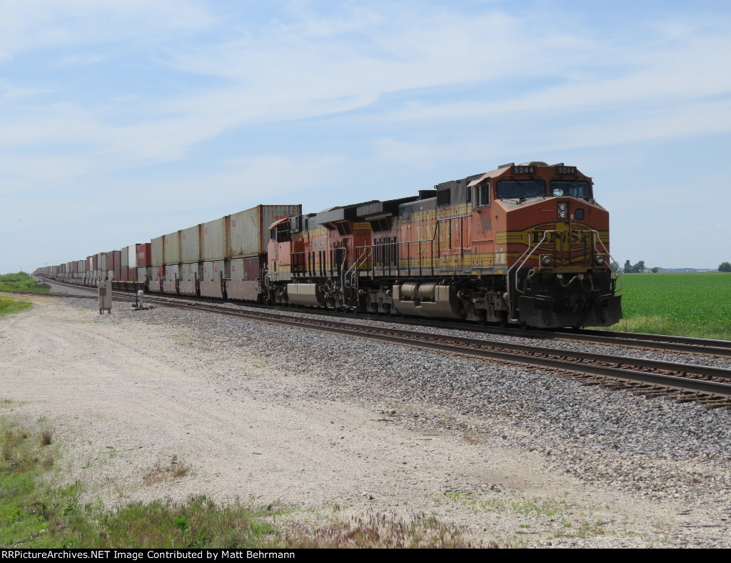 BNSF 5244